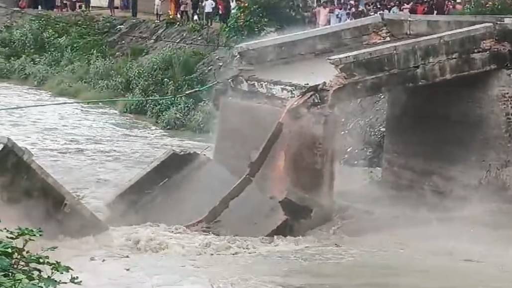Bihar Suspends 11 Engineers After 10 Bridges Collapse in Over Two Weeks ... Bihar Suspends 11 Engineers After 10 Bridges Collapse in Over Two Weeks ...