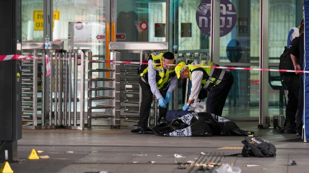 1 Killed and 4 Injured in Stabbing Attack in Israel's Haifa | Republic ...