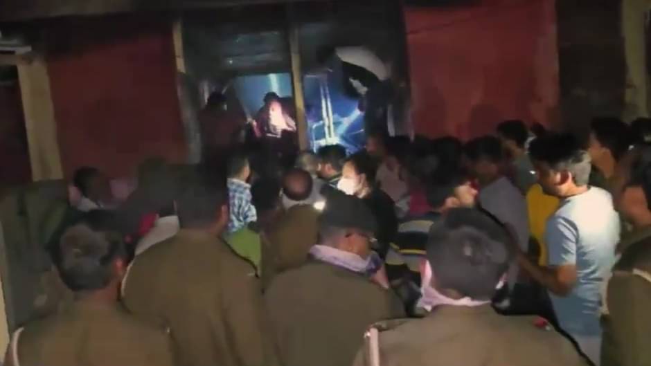 10 Children Killed As Massive Fire Engulfs Pediatric Ward at Jhansi ...