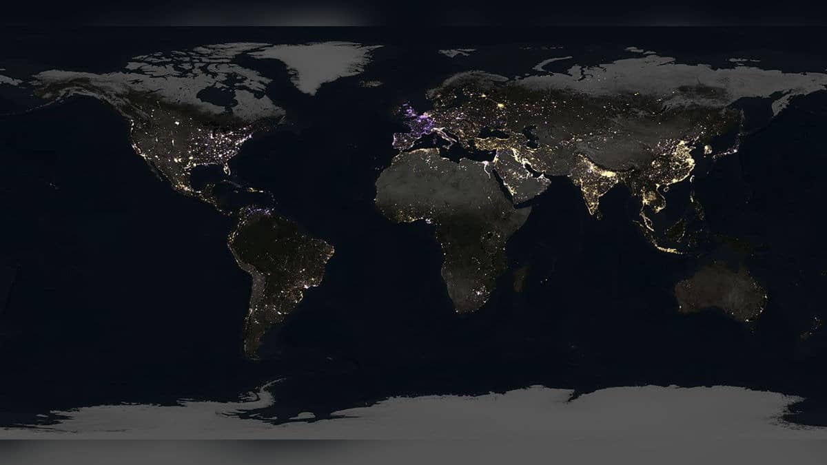 Timelapse Of Millions Of Pics Taken Every Night For 9 Years Show ...