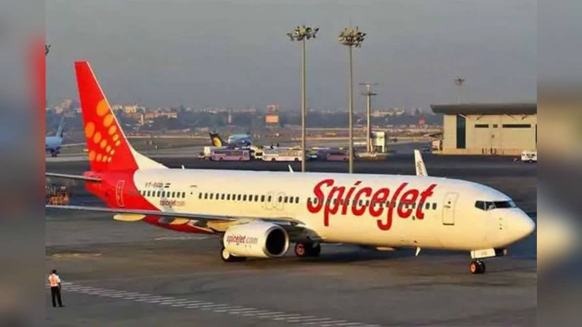 Full Emergency At Mumbai Airport As SpiceJet Flight Lands Without Outer ...