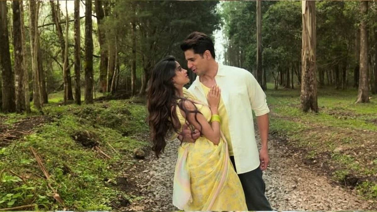 Param Sundari Averts Clash With Son Of Sardaar 2, Sidharth Malhotra And ...