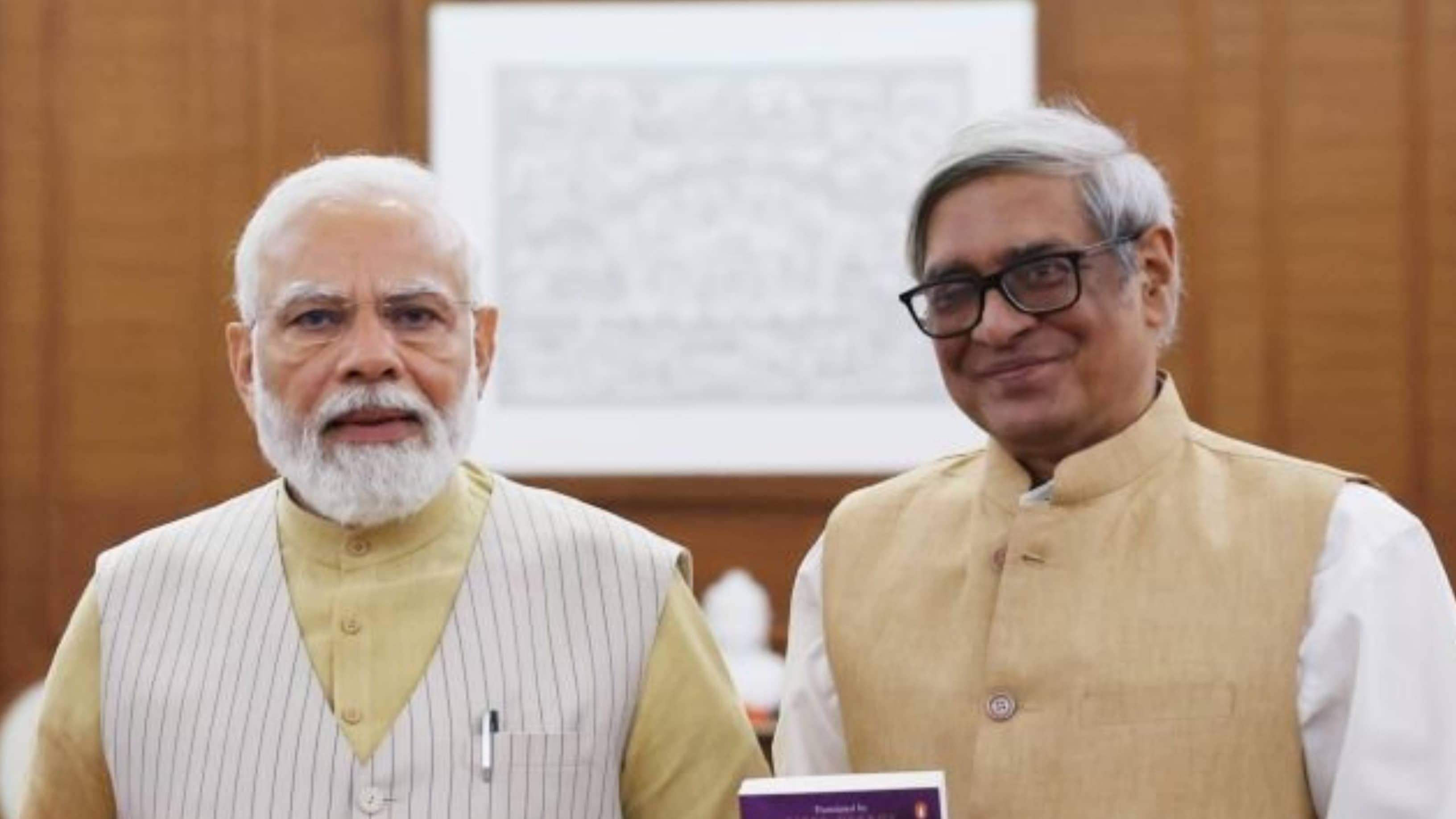 'A Towering Scholar': PM Modi Condoles Economist Bibek Debroy's Death ...
