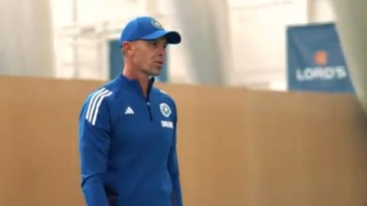 Days After Ending Punjab Kings' Stint, Adrian le Roux Joins Team India ...