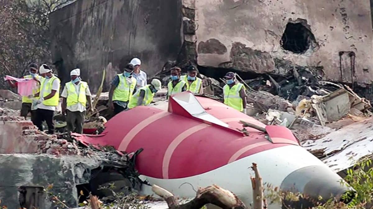 MHA Issues Clarification on Visa Fee and Fines After Air India Plane ...