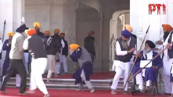 Sukhbir Singh Badal Attacked Despite Heavy Security at Golden Temple: What Cops Said | Republic ...