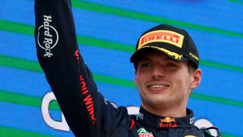 Max Verstappen holds off Lando Norris to win Spanish GP and increase F1 ...