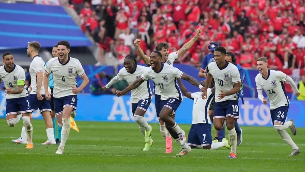 England ace in penalties! Beat Switzerland after the score went 1-1 at ...