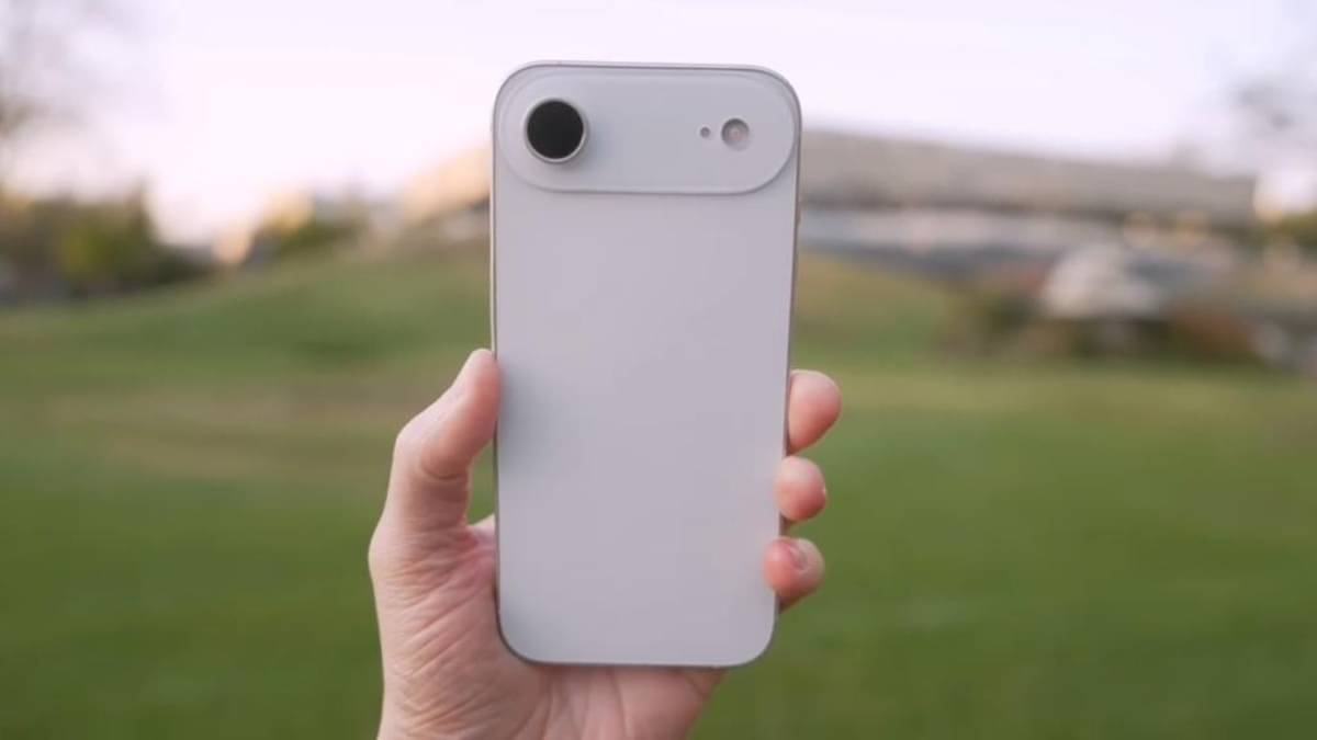 Apple’s iPhone 17 and iPhone 17 Air Could Get Smoother Screens But There’s a Hitch | Republic World