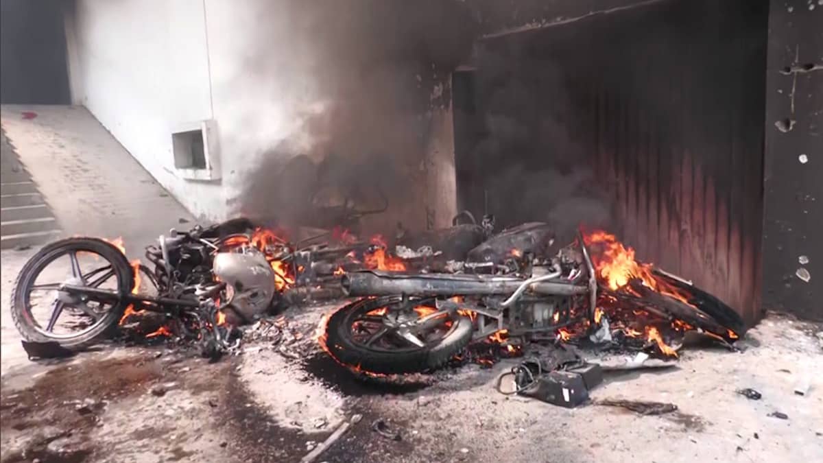 Bahraich Encounter: Two Suspects Sustain Bullet Injuries In Police ...