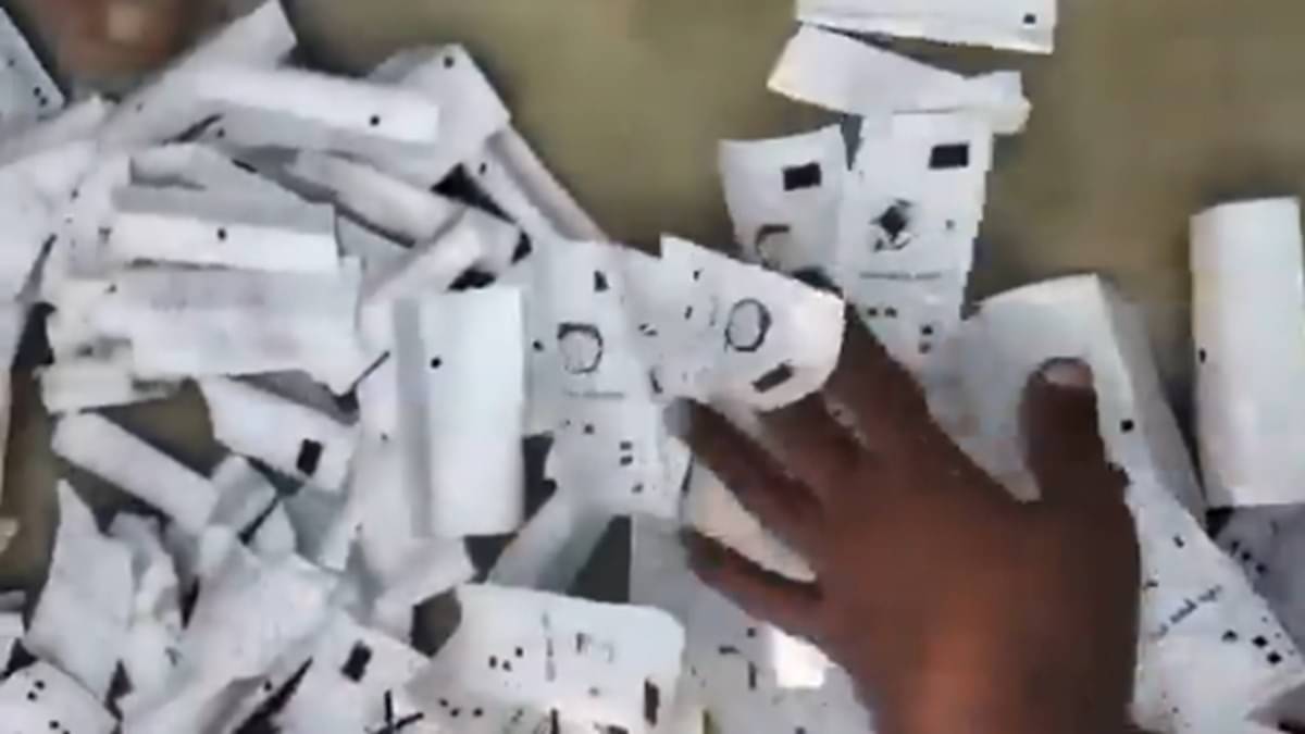 Bihar Assembly Elections: VVPAT Slips Found Dumped On Roads In ...