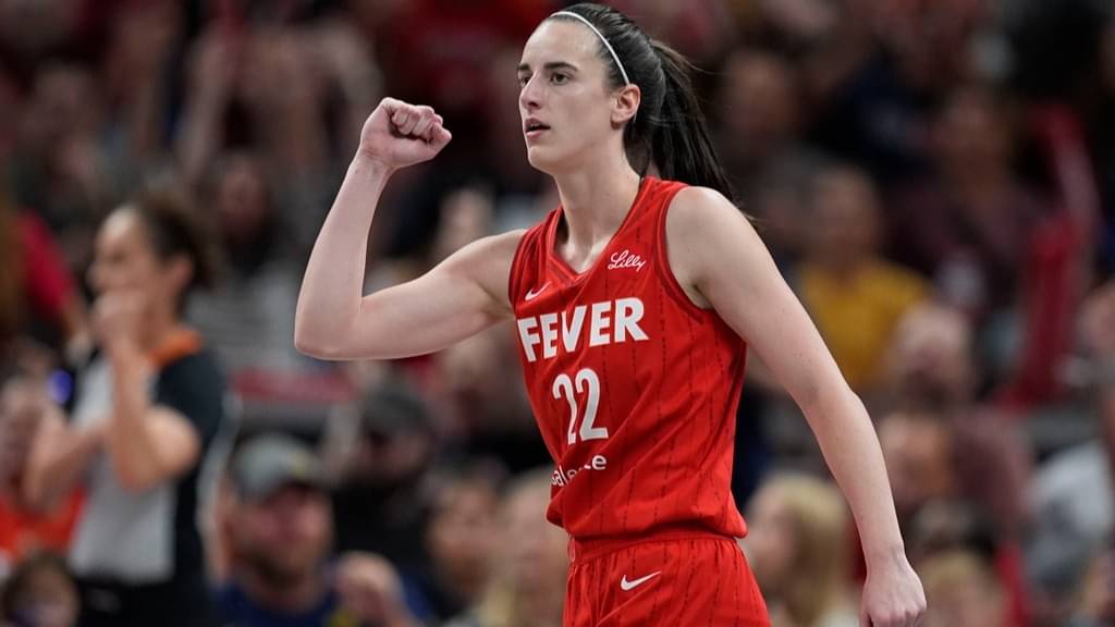 Caitlin Clark Stars Once Again For Indiana Fever In Clutch 98-99 Win Over Phoenix Mercury ...