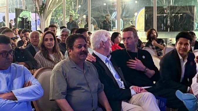 'Orry of Politics': Internet Floods with Memes on Rajeev Shukla-Chris ...