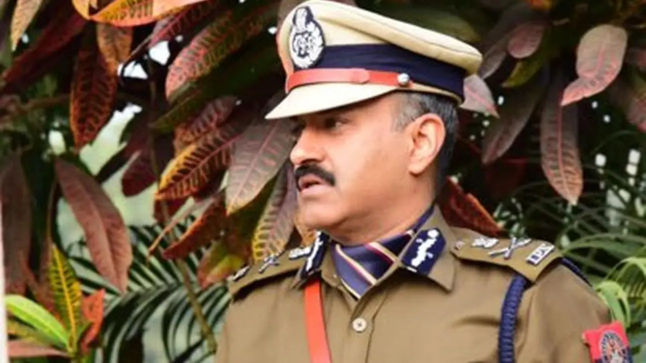 CRPF Chief Visits Forward Areas in J&K's Rajouri, Reviews Security ...