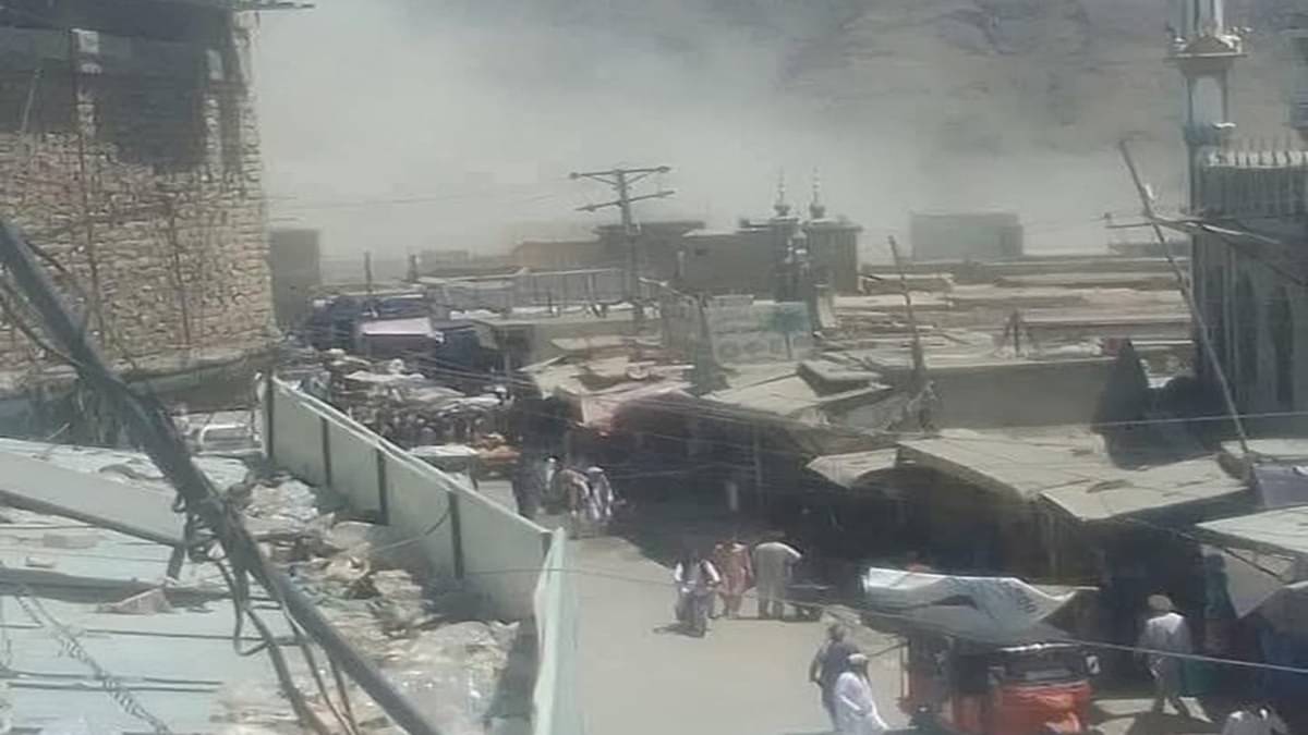 Pakistan Suicide Bomber Kills 13 Soldiers in Deadly Convoy Attack ...