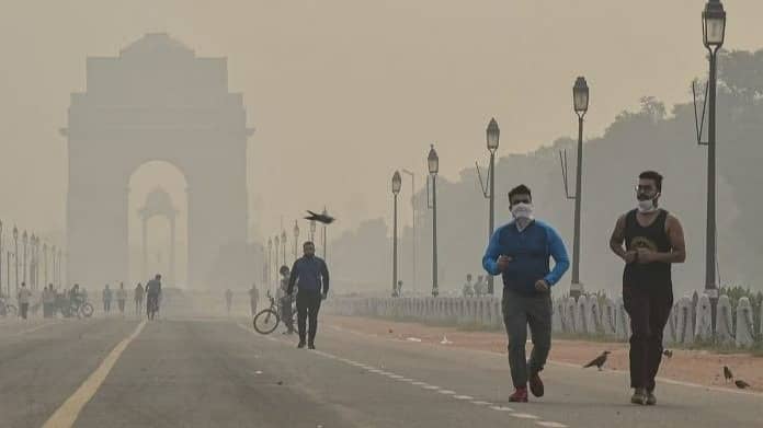 Delhi's Air Pollution Remains in 'Very Poor' Category, AQI Worsens to 330 as Smog Blankets NCR ...