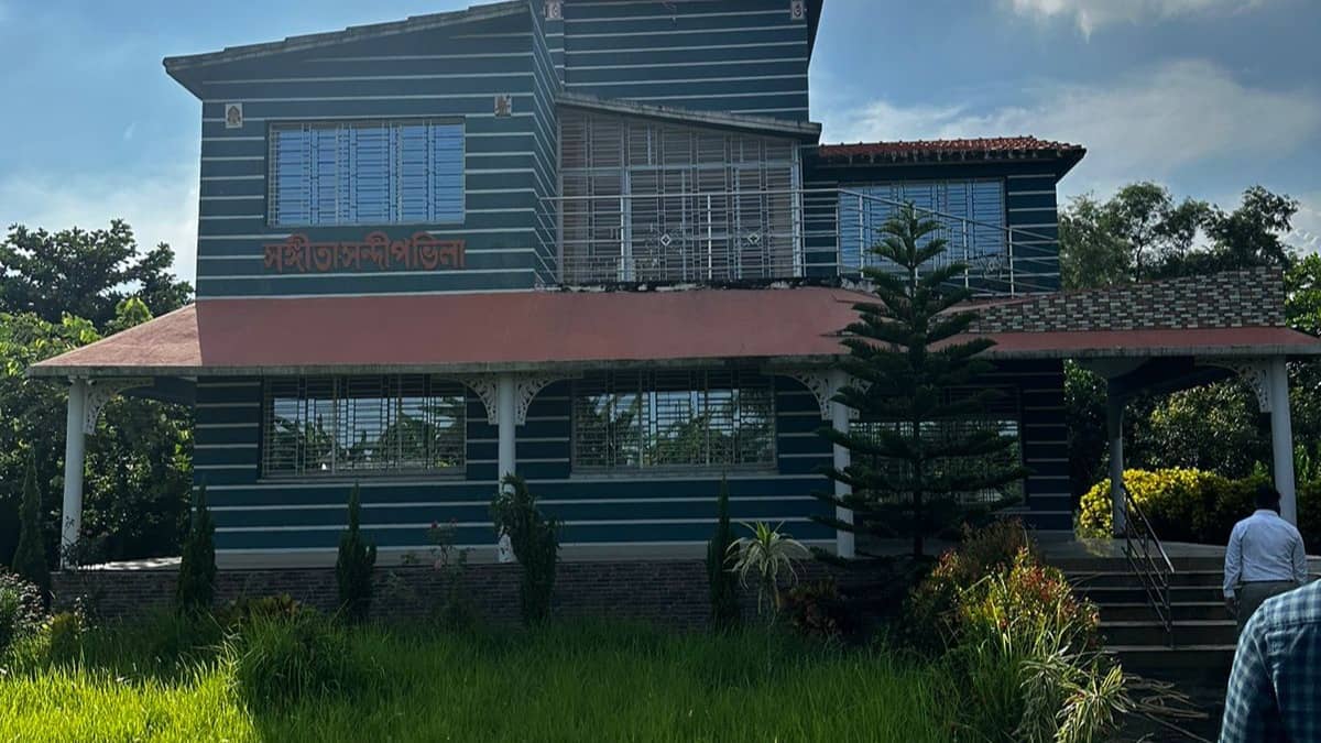 Sandip Ghosh's Lavish Farm House Searched By ED In RG Kar Financial ...
