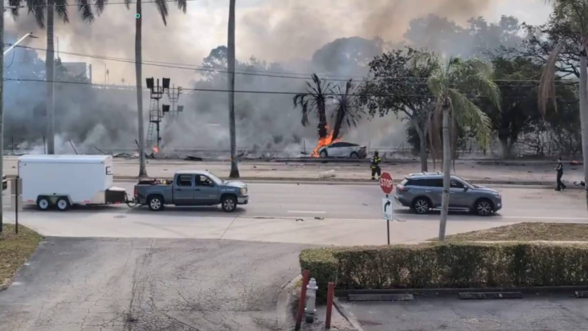 Florida Plane Crash: Cessna 310R Goes Down in Boca Raton, 3 Dead ...