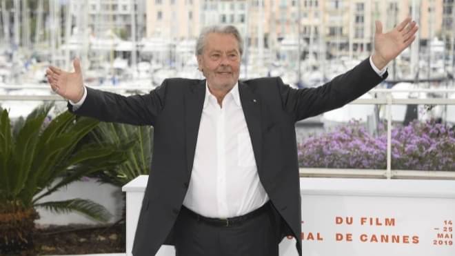 French Actor Alain Delon Dies At Age 88, President Emmanuel Macron ...