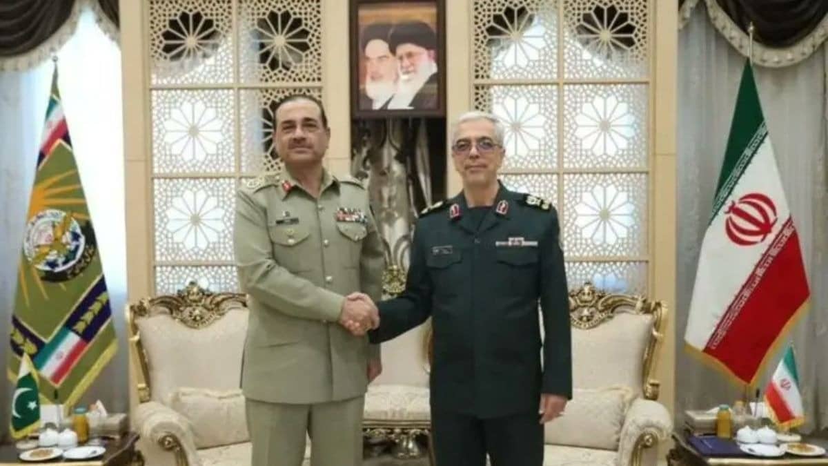 GPS Watch, Secret Meeting: Did Pakistan Army Chief Asim Munir Help ...