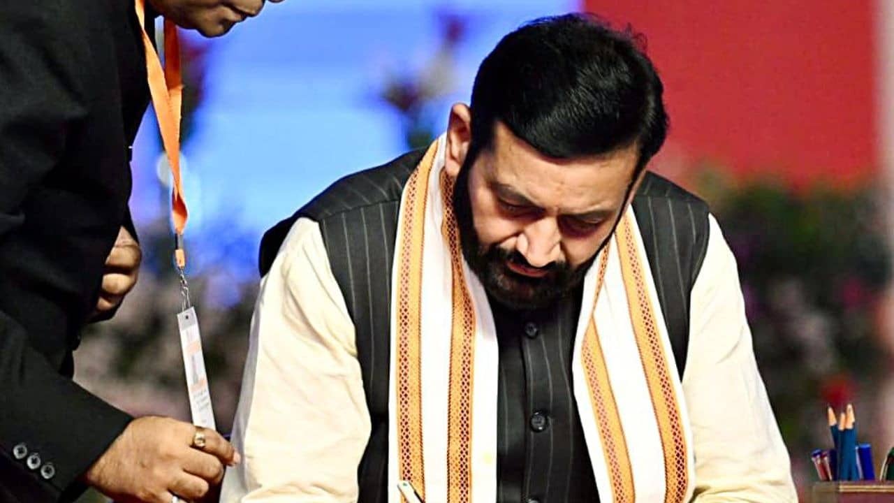 Delhi Elections: People Endorsed PM Modi's Guarantees, Says Haryana CM ...
