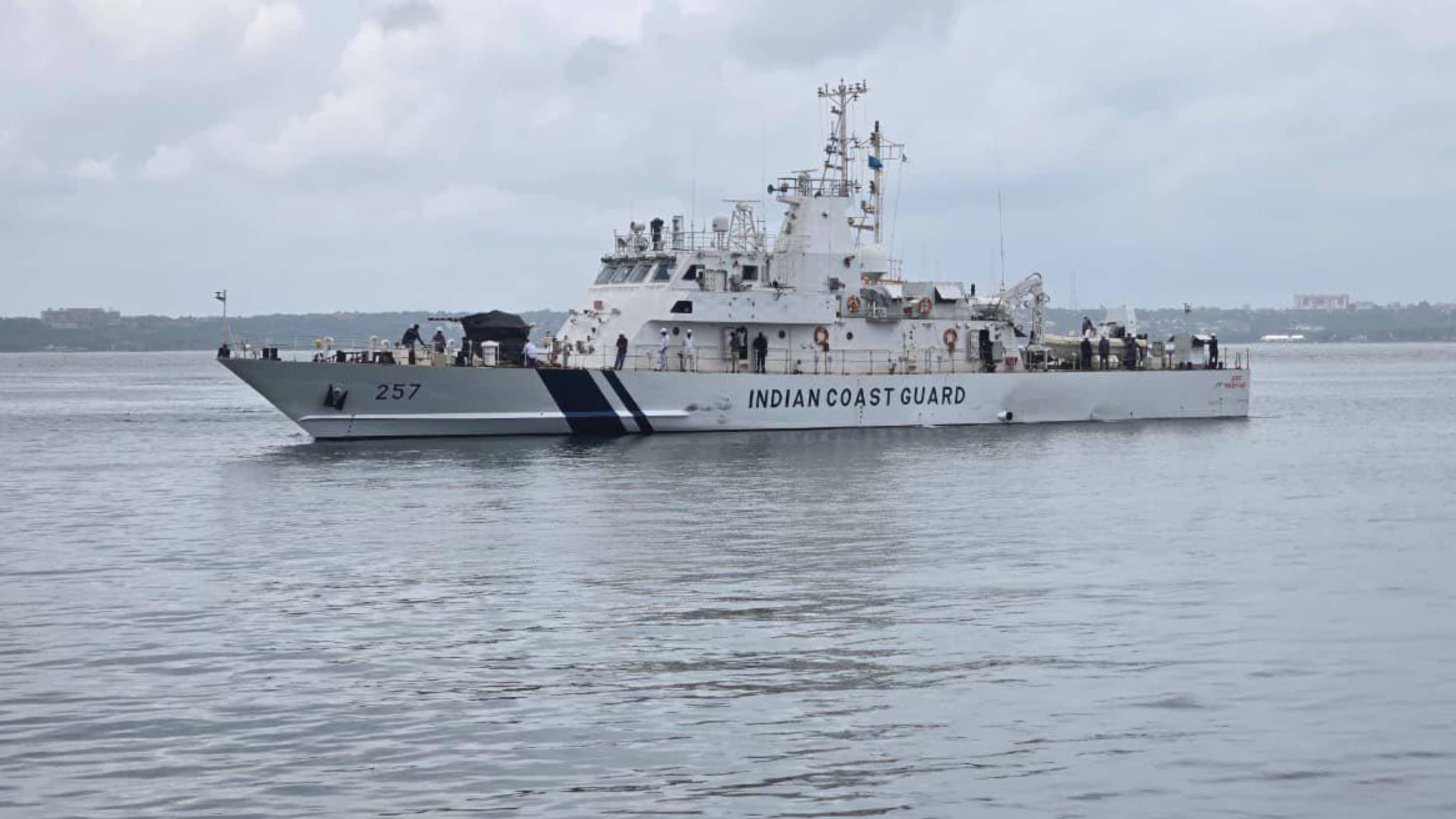 Goa Shipyard Ltd Hands Over Fast Patrol Vessel 'Akshar' to the Indian ...