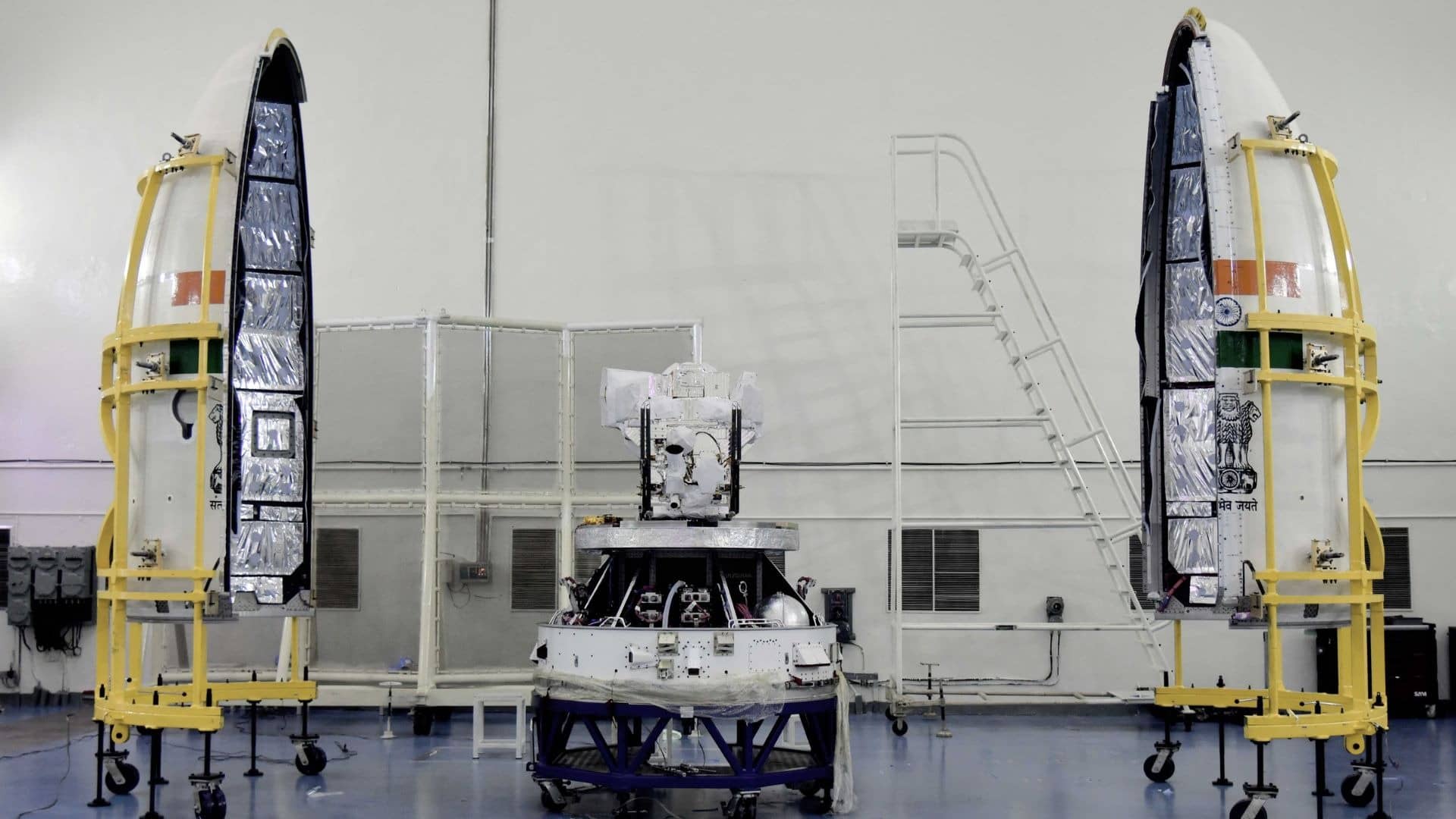 टला ISRO का अहम मिशन, अब 15 अगस्त नहीं इस दिन छोड़ेगा EOS-08 सैटेलाइट ...