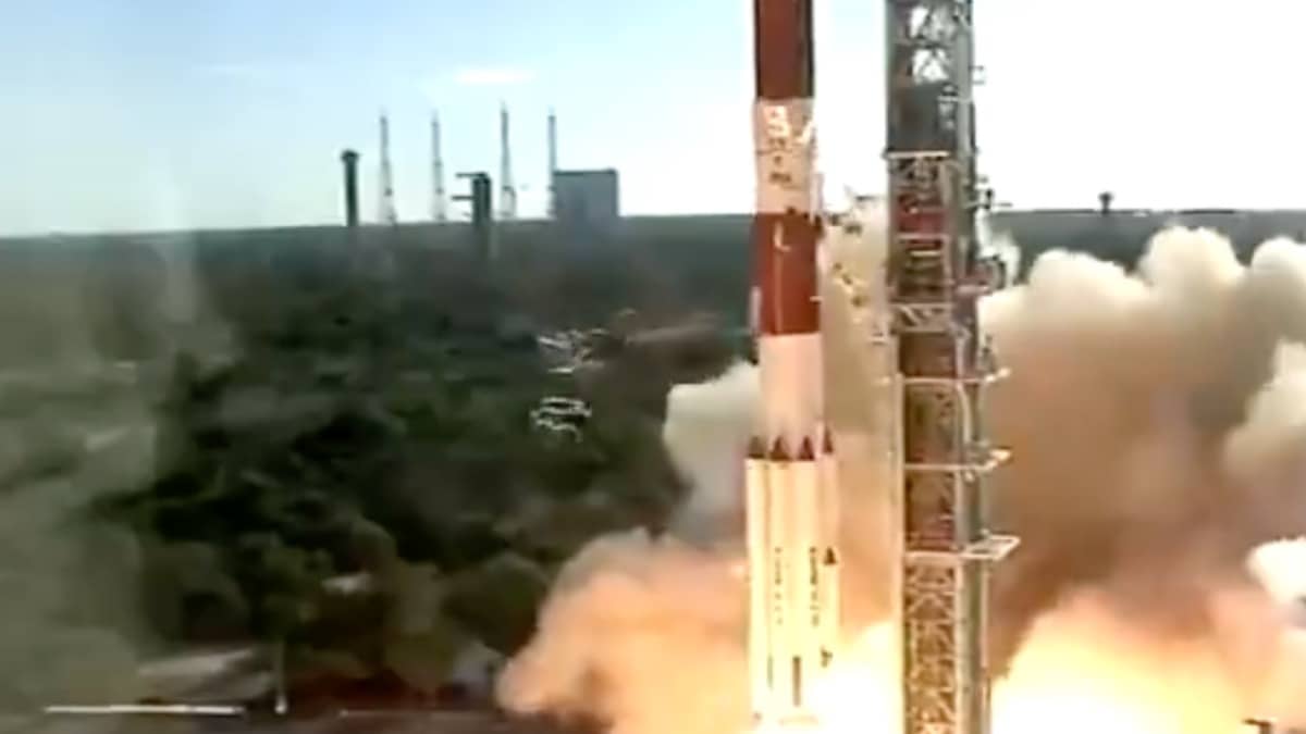Watch Exact Moment When ISRO Proba 3 Achieved A Perfect 'Textbook Launch' | Republic World
