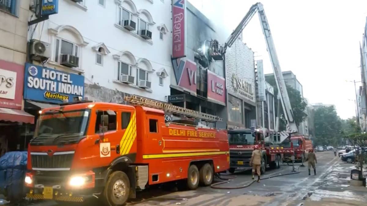 Karol Bagh Vishal Mega Mart Fire Tragedy: 25-Year-Old Man, Trapped In Lift, Found Dead ...