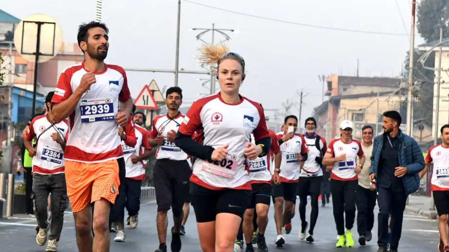 CB Benson, Reena Manohar Win Kochi Spice Coast Marathon 2024 | Republic ...