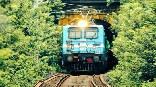 Trains On Konkan Railway Route Halted Due To Water Seepage In Tunnel | Republic World