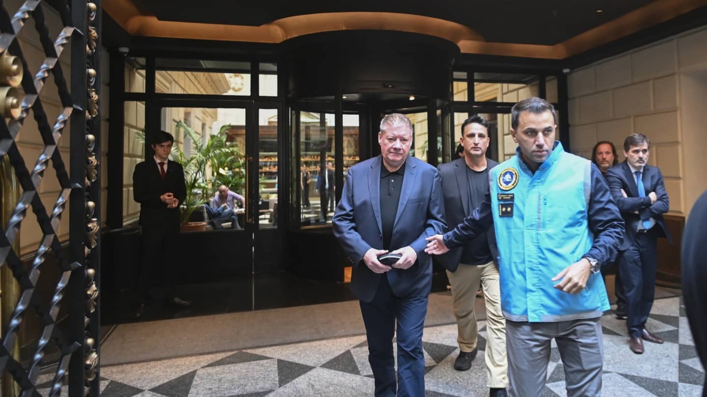 Liam Payne’s Father Arrives In Buenos Aires Days After The Pop Star’s ...
