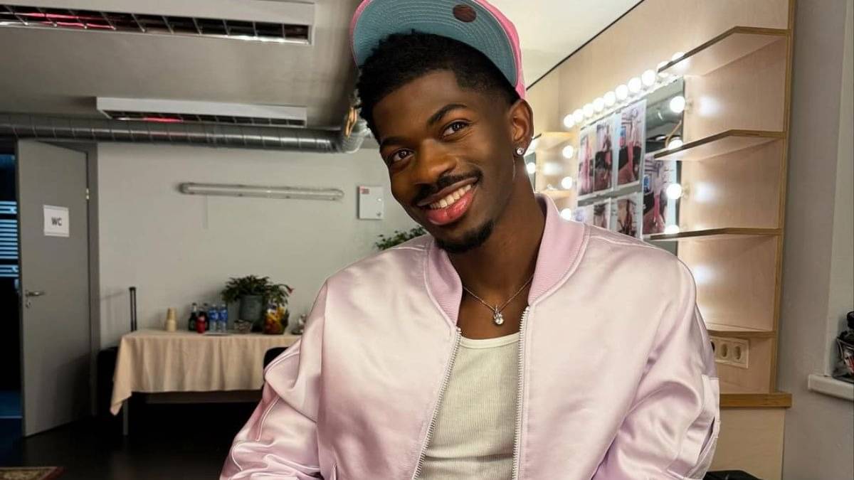 Rapper Lil Nas X Suffers Partial Facial Paralysis, Shares Video From ...