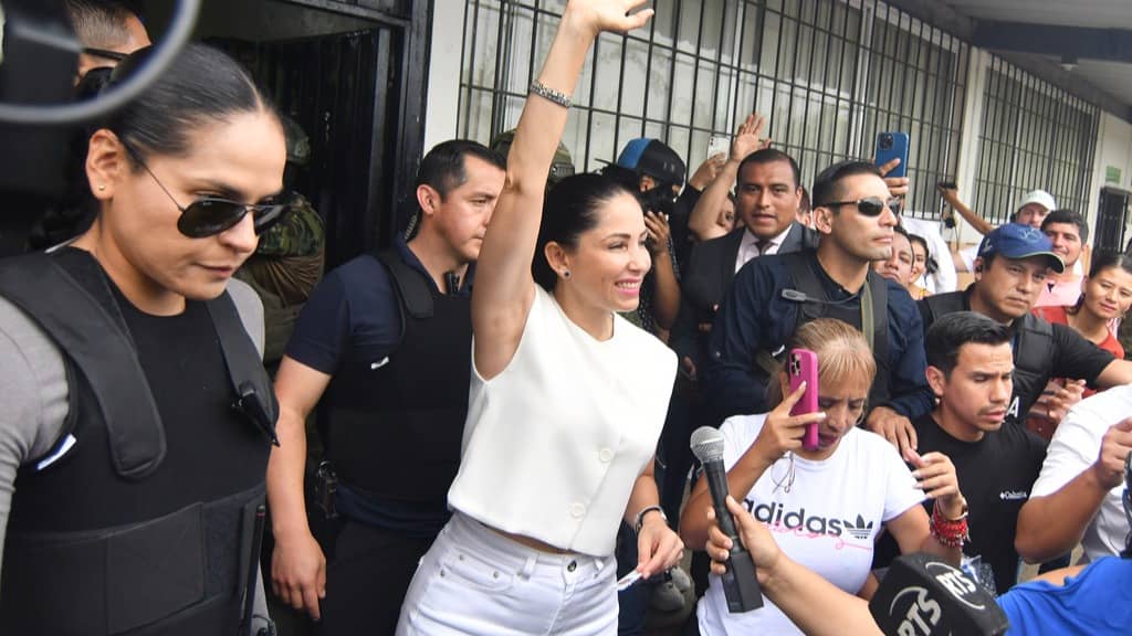 Who is Luisa Gonzalez? Leftist Politician Vying For Ecuador's Presidency | Republic World