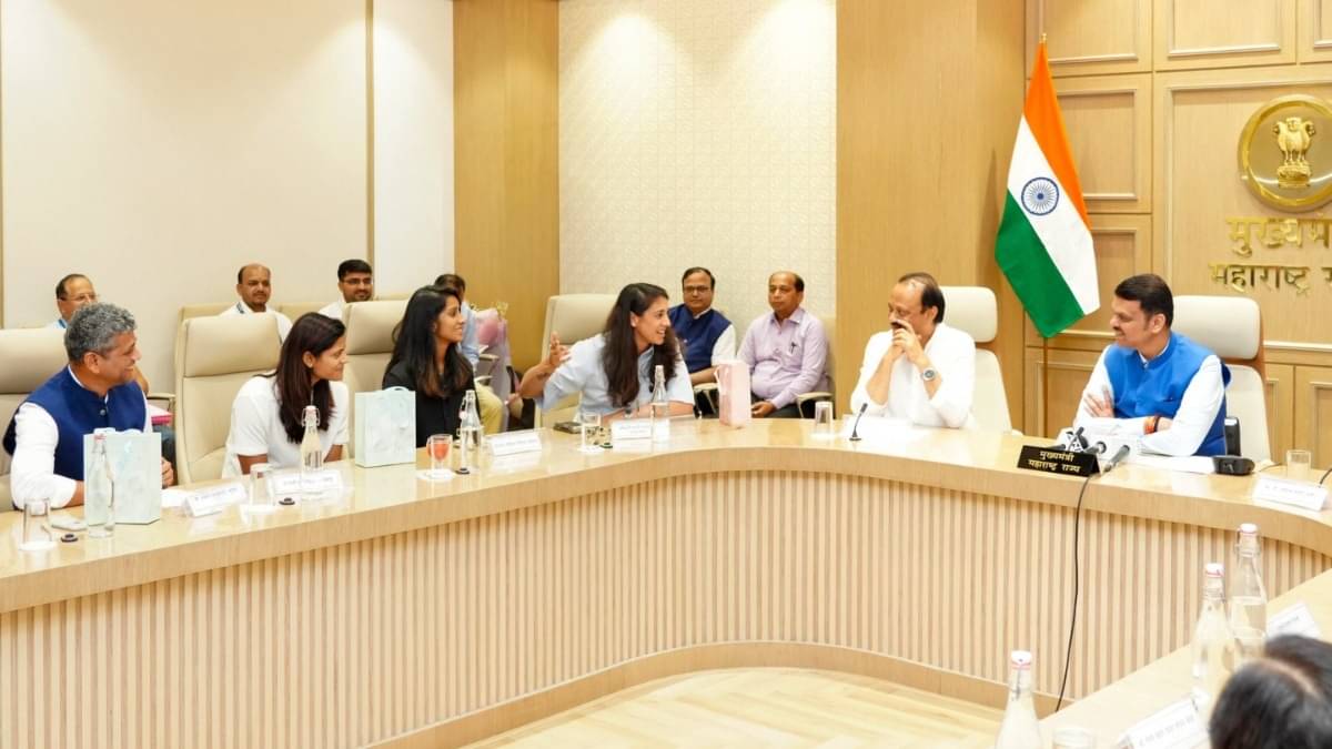 Maharashtra Government Announces Cash Reward For Smriti Mandhana ...