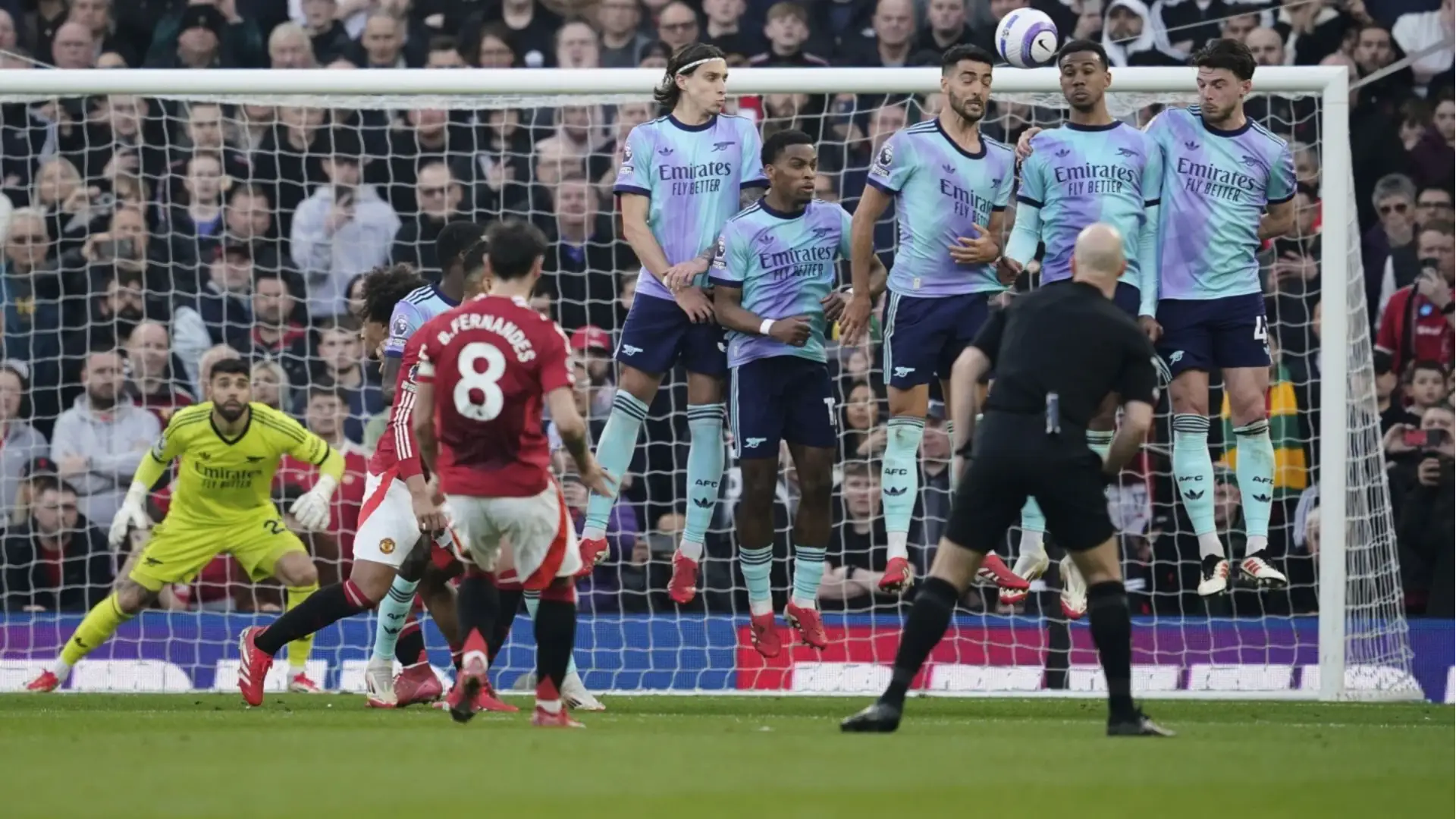 Premier League: Manchester United vs Arsenal Rivalry Set to Open 2025 ...