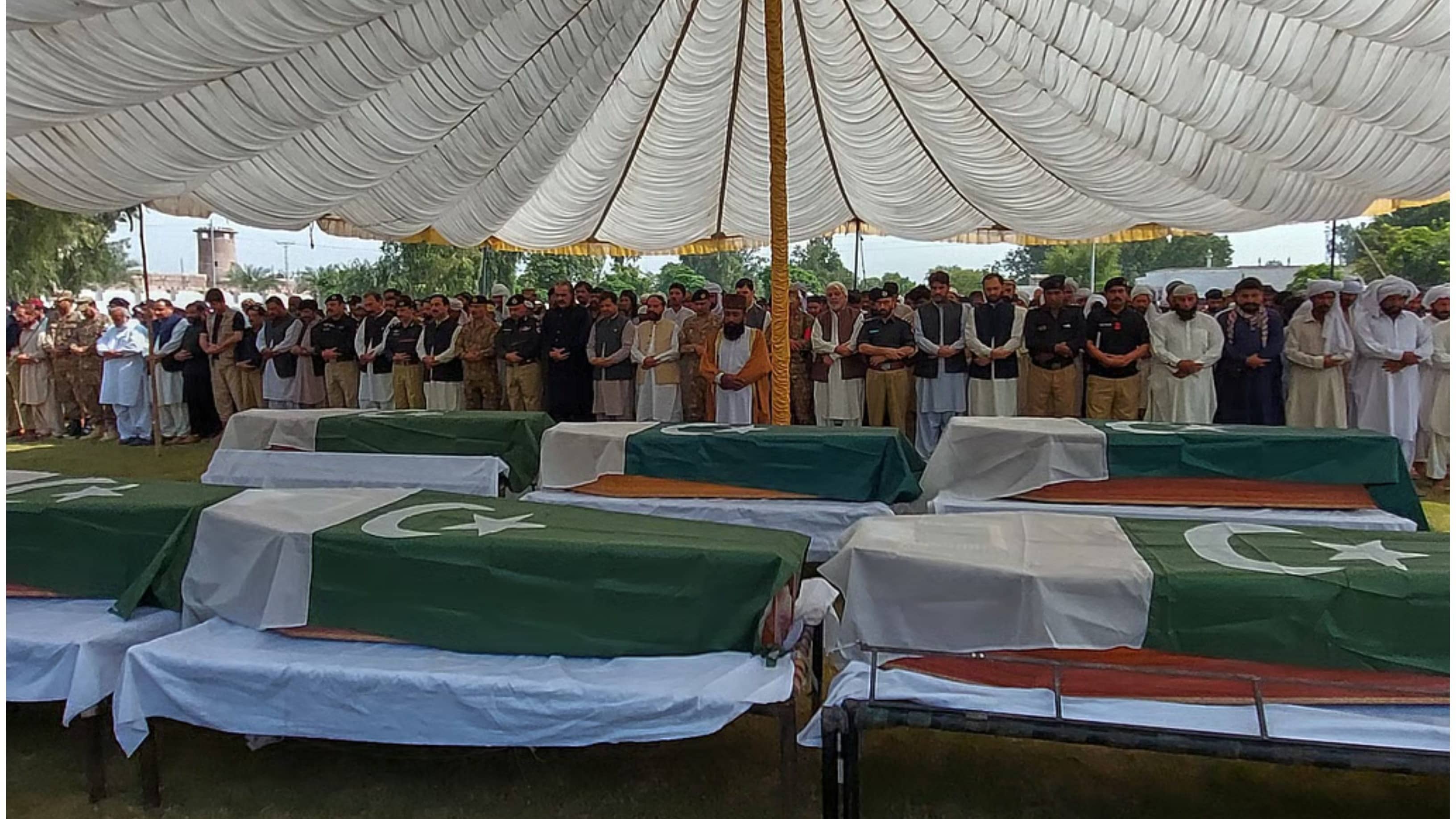 Militant Attack on Pakistani Police Station Kills at Least 7 Officers ...