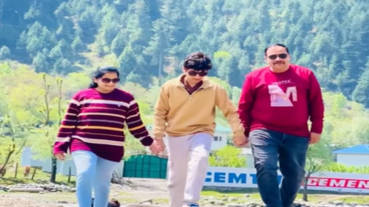 Unseen Moments: Manjunath Rao’s Last Walk With Wife And Son at Sonamarg ...