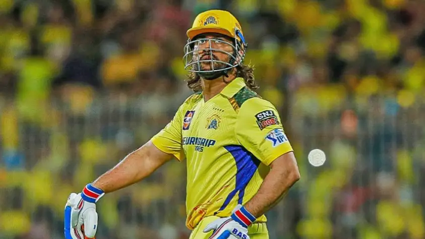 'THALA' MS Dhoni UNLEASHES Beast Mode; Smashes Huge Six During CSK's Training Session Ahead of ...