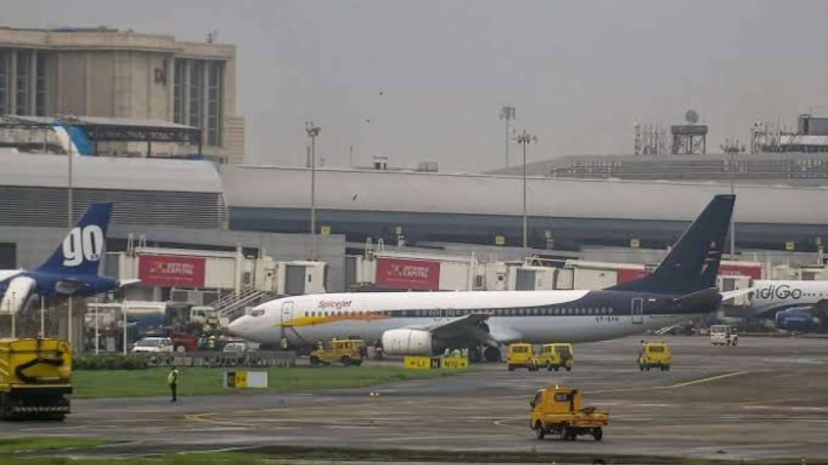 Mumbai Rains: SpiceJet, Air India Issue Advisories as Several Flights ...