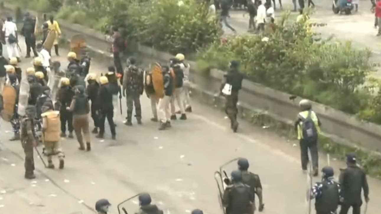 Protestor Mercilessly Beaten by Mamata Cop Amid Nabanna Protest ...