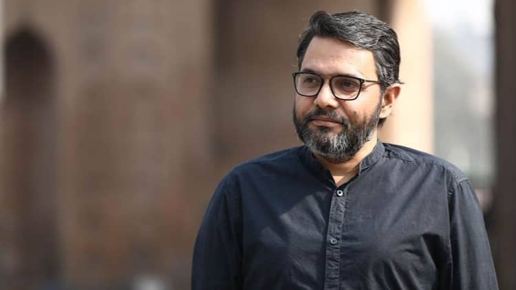 Woh Lamhe Writer Neelesh Misra Alleges He Wasn't Invited To The Music ...