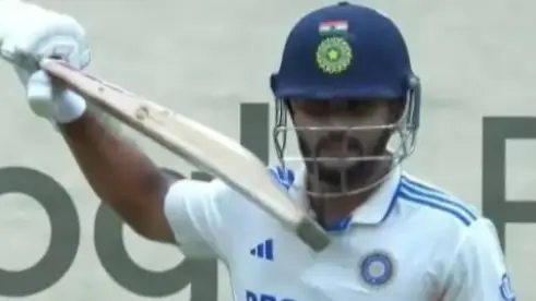 Nitish Reddy's 'Pushpa' Style Celebration After Fifty in Boxing Day ...