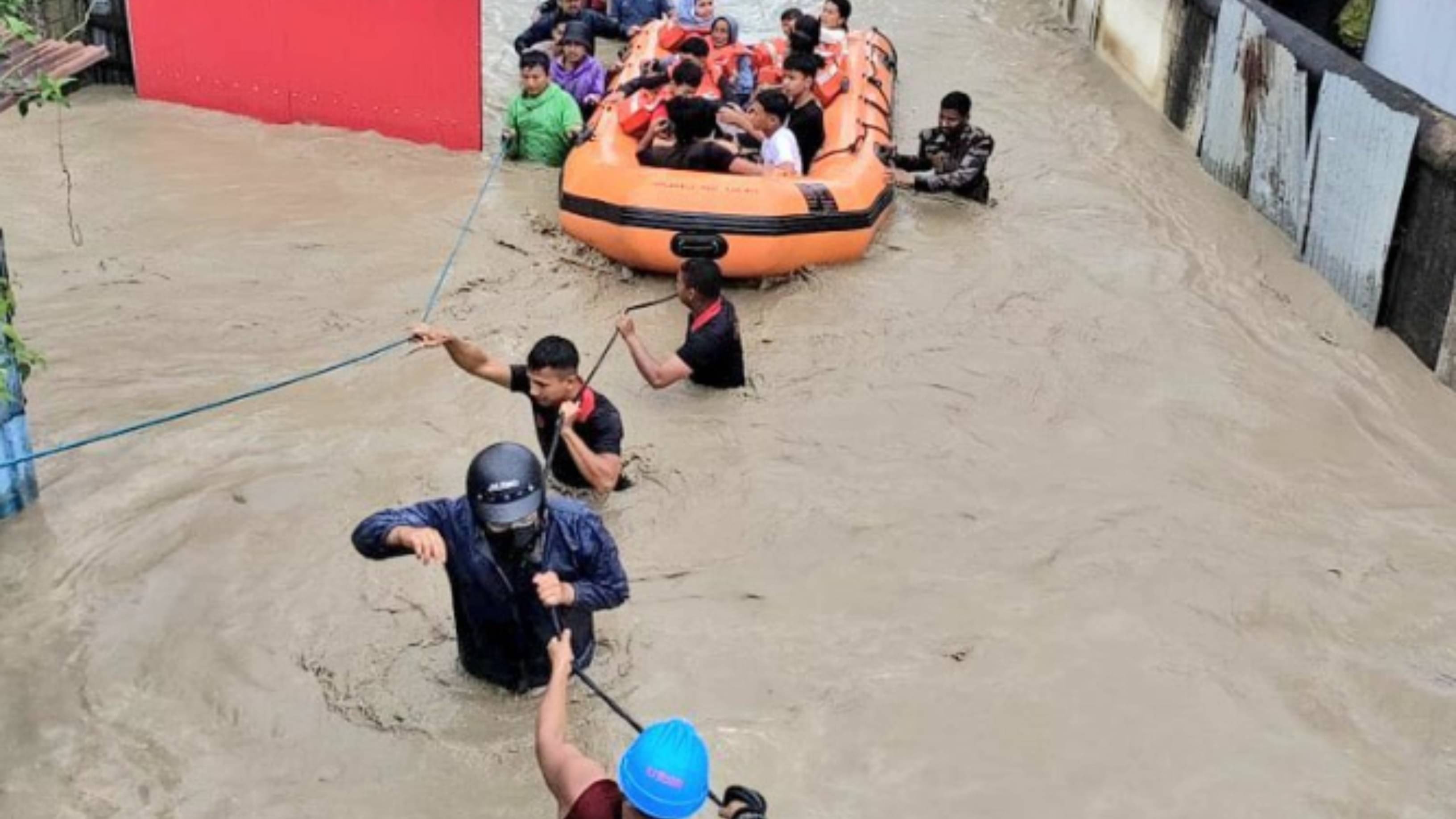 Northeast Flood Live Updates Flood Live Updates: Amit Shah Speaks to ...