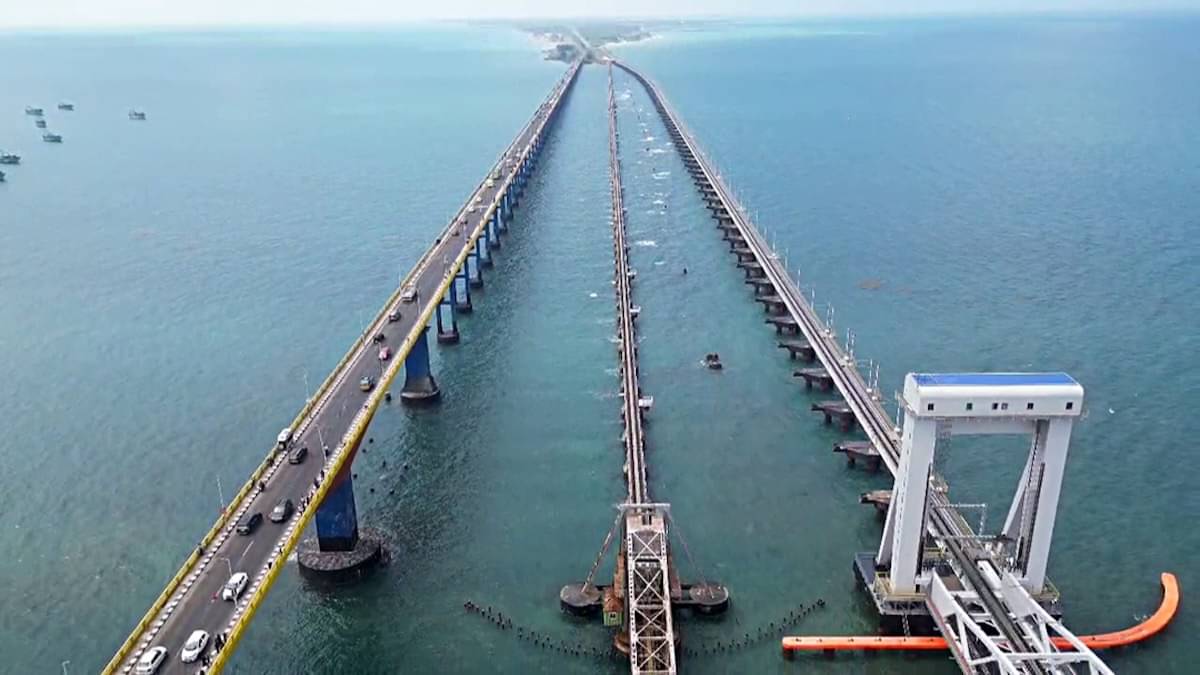 Breathtaking And Majestic: Watch Train Crossing Newly Built Pamban ...