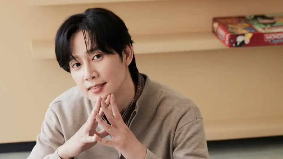 Squid Game 2 Star Park Sung Hoon Shares Pornographic Post Amid Muan
