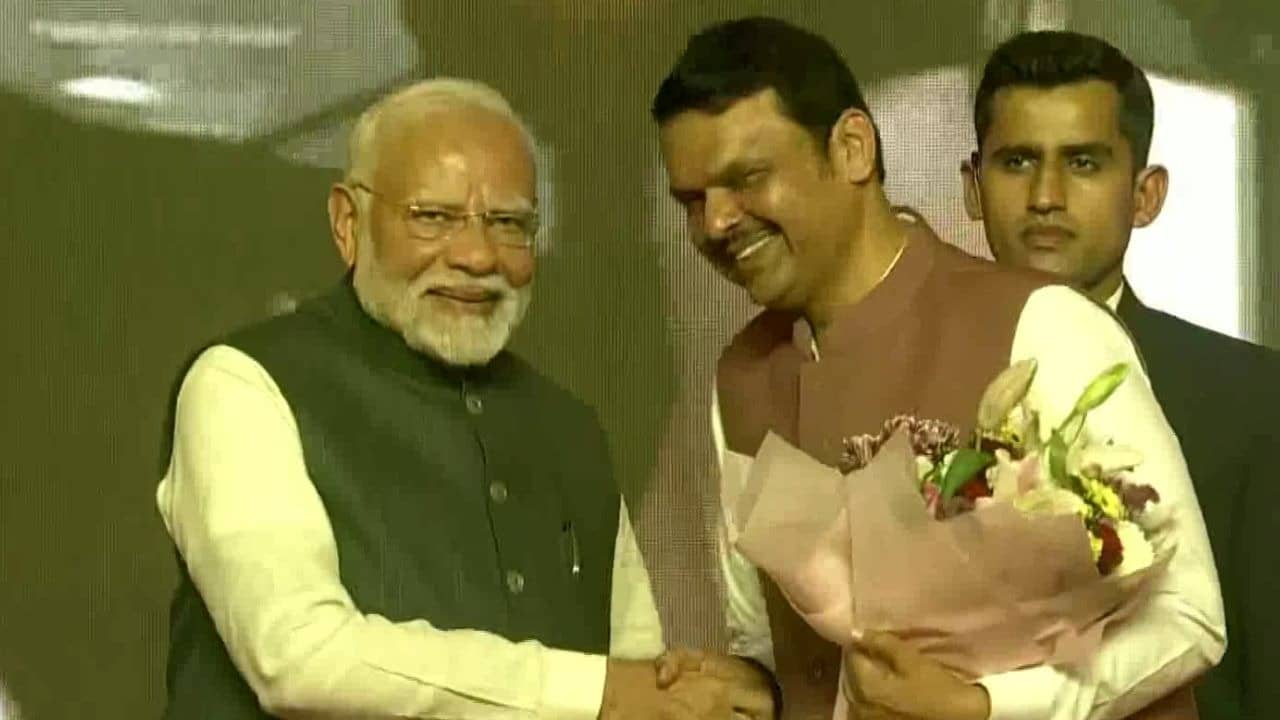 ‘No Need to Speculate’: Fadnavis Brushes Off Raut’s PM Modi Successor Talk | Republic World