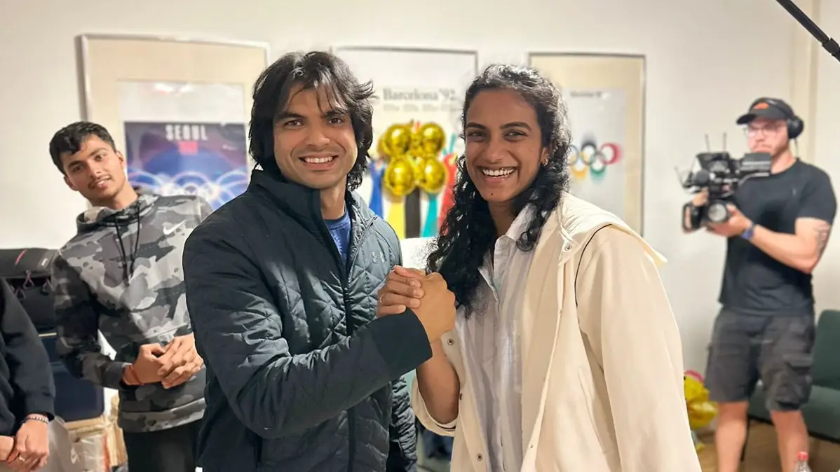 ‘All-Time Great’: PV Sindhu Salutes Javelin Star Neeraj Chopra’s Silver ...