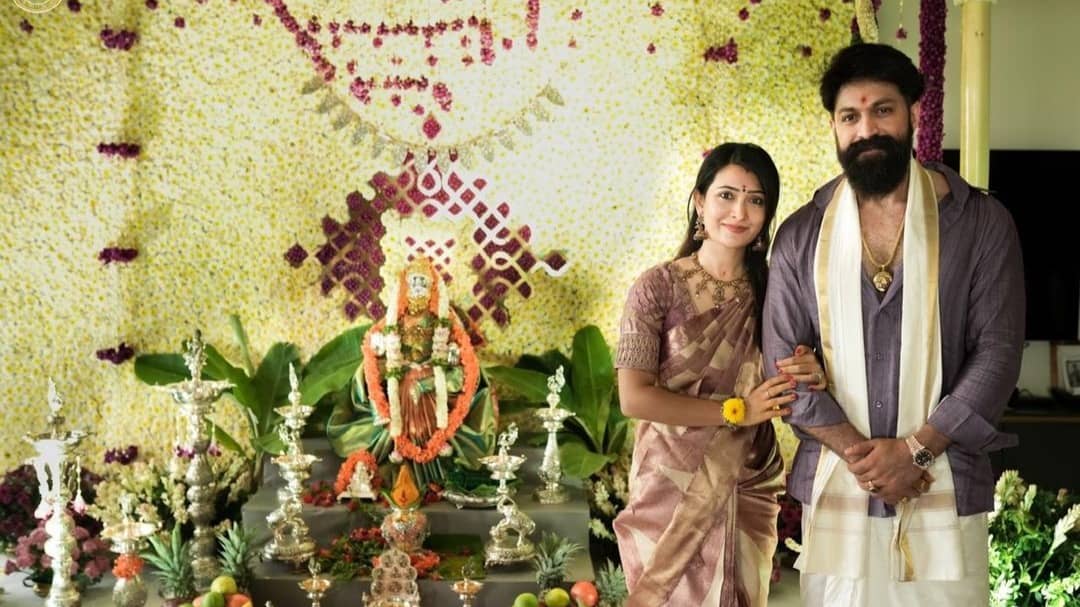 Inside Yash And Radhika Pandit's Varmahalakshmi Puja With Family ...