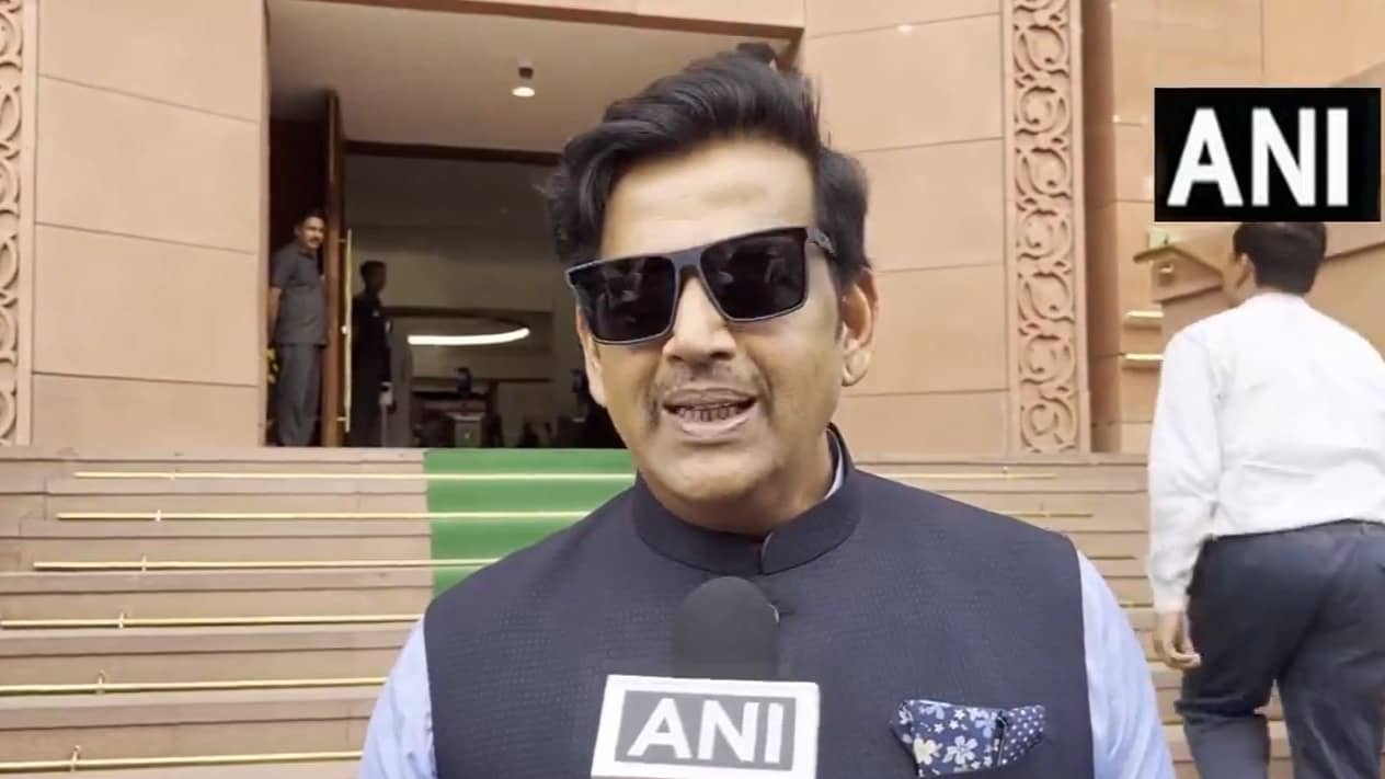 BJP MP Ravi Kishan Introduces Private Member Bill to Make Bhojpuri ...